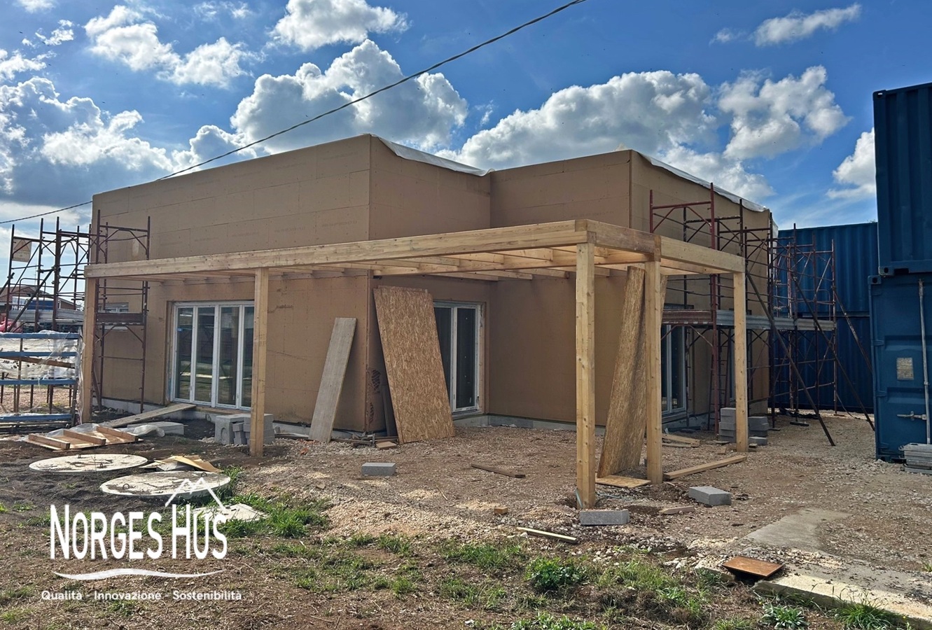 Casa Prefabbricata - Italy - Lazio - Aprilia - Norges Hus References - Prefabricated Houses